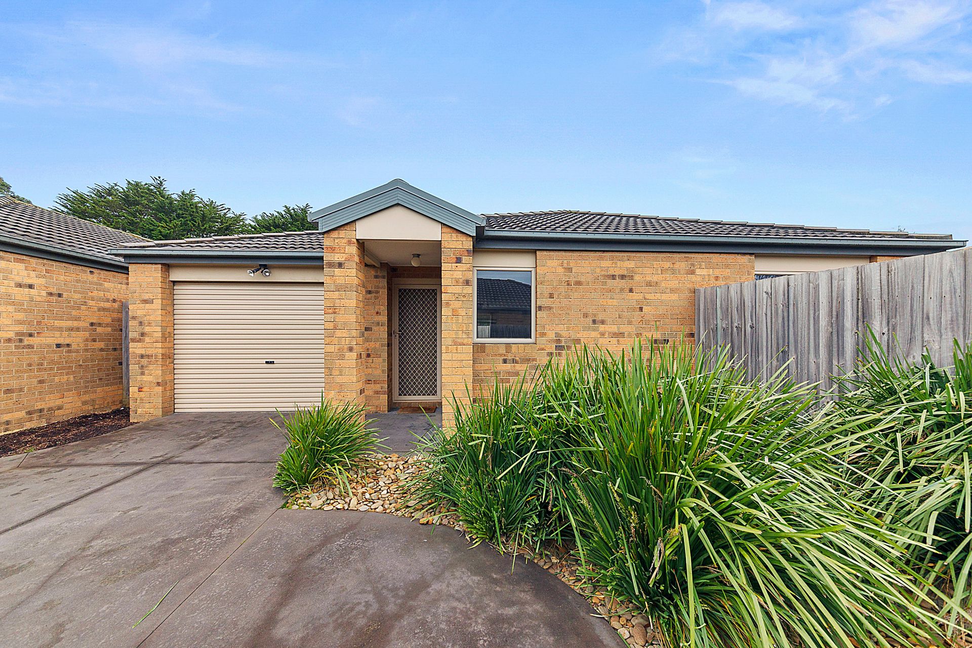 2/54-58 Pommel Street, Pakenham | OBrien Real Estate