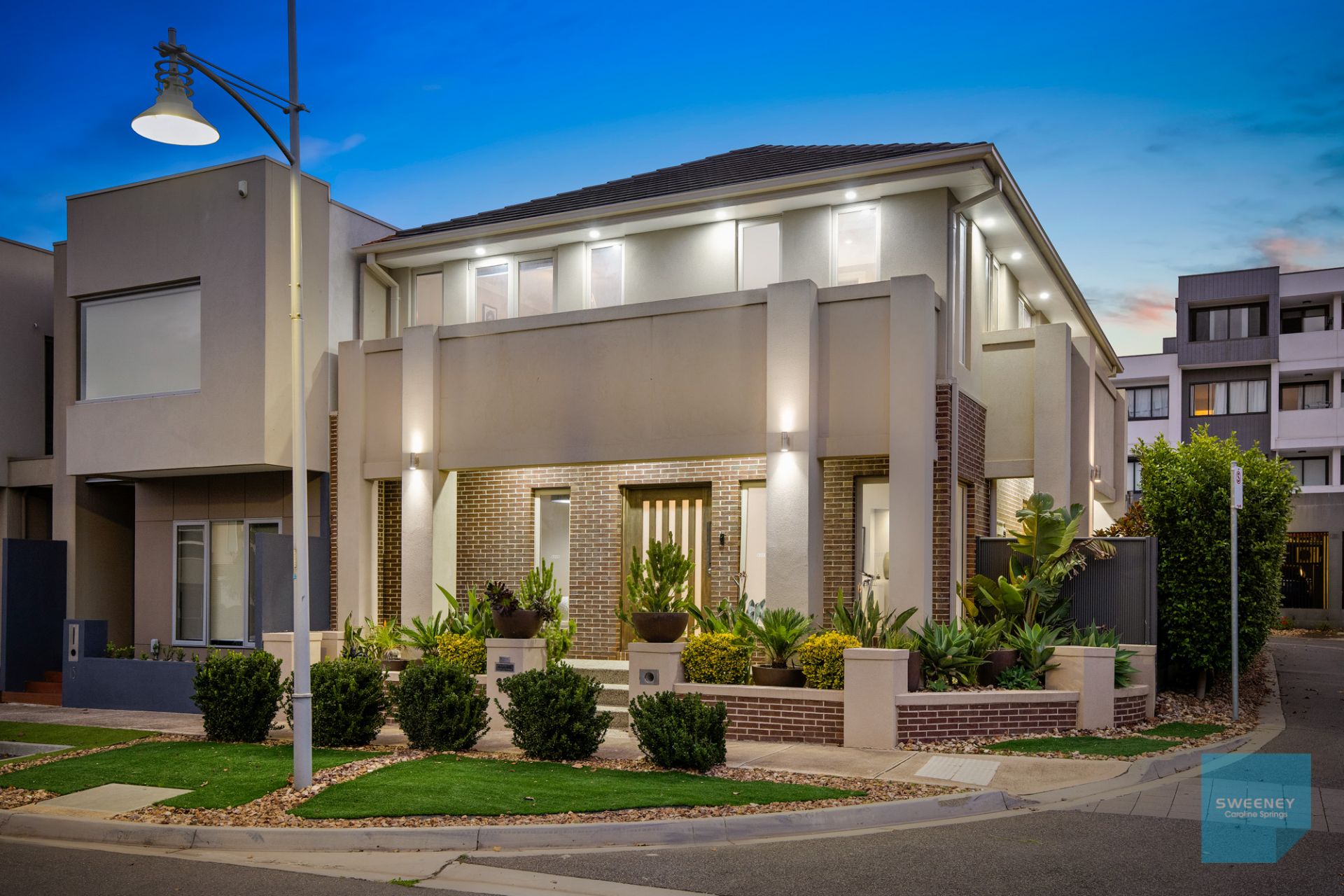 17 Bay Street, CAROLINE SPRINGS | Sweeney Estate Agents