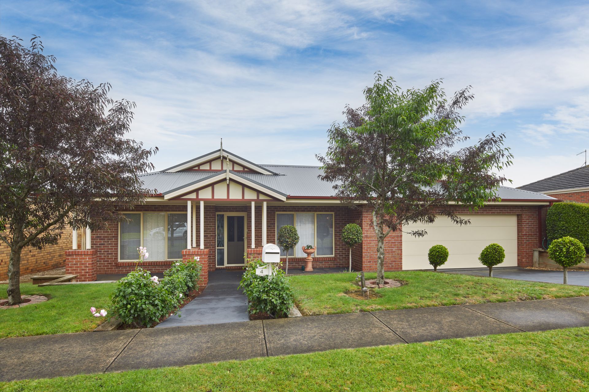 4 Mayfair Drive, Drouin | OBrien Real Estate