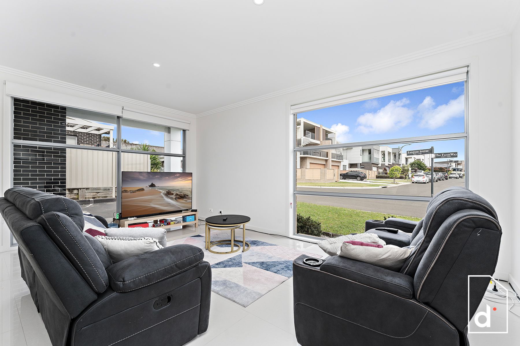 Sold property: $1100000 for 2 The Farm Way - Shell Cove , NSW 2529