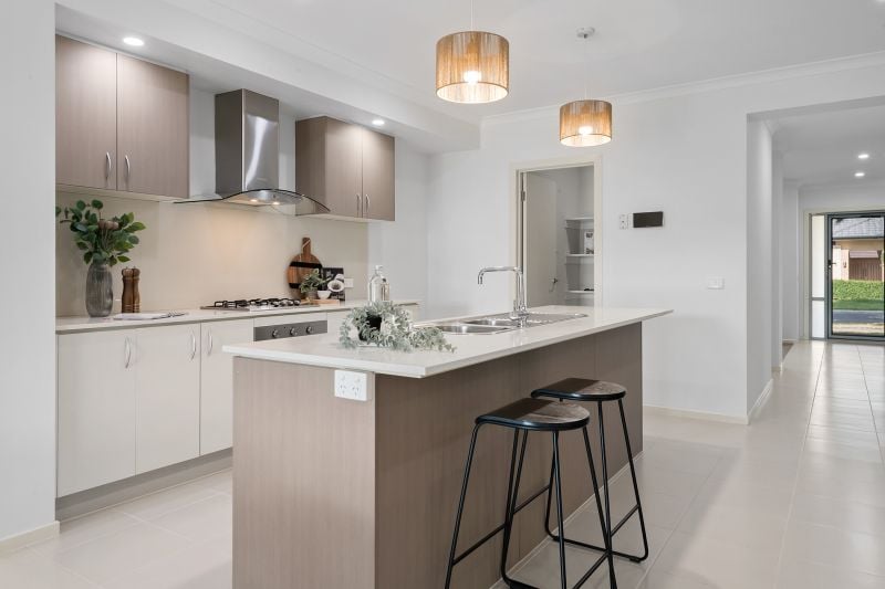 Real Estate For Sale - 4 Priory Way - Beveridge , VIC