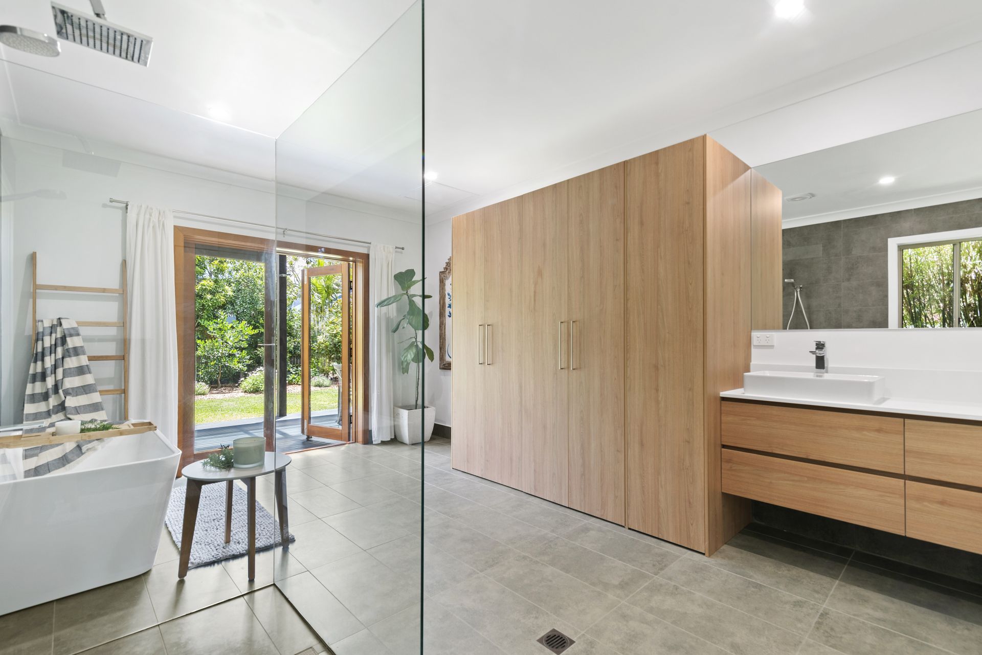 57 Blue Bell Drive, Wamberal | Whiteman Property