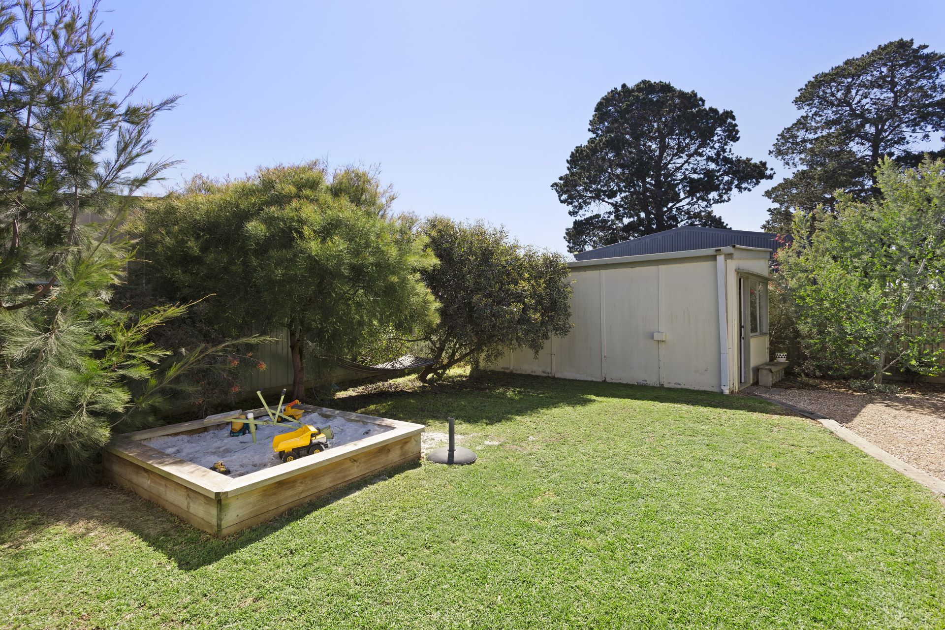 2 Buckley Court, Indented Head | Neville Richards Real Estate