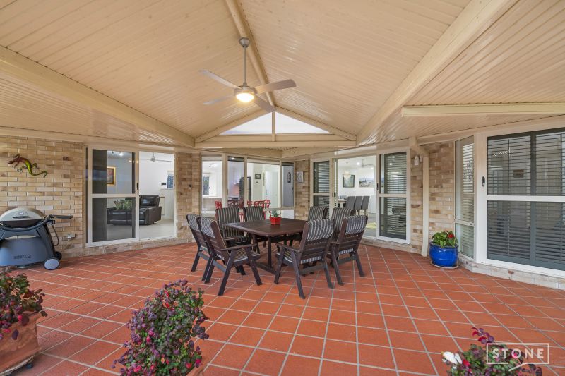 Real Estate For Sale - 43 Chelsea Crescent - Bridgeman Downs , QLD