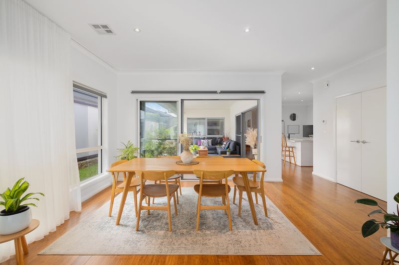 Real Estate For Sale - 18 Lanaba Street - Crace , ACT