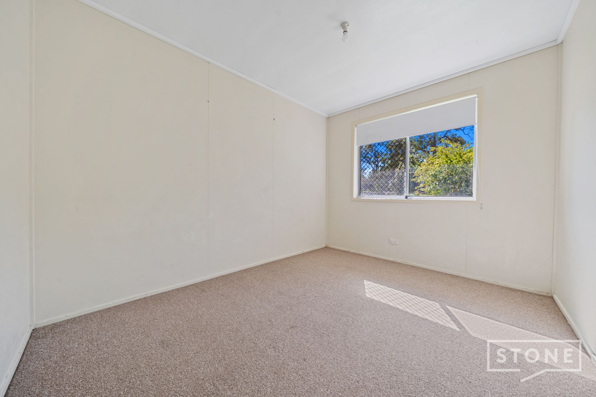 Real Estate For Lease - 10 Kim Street - Marsden , QLD