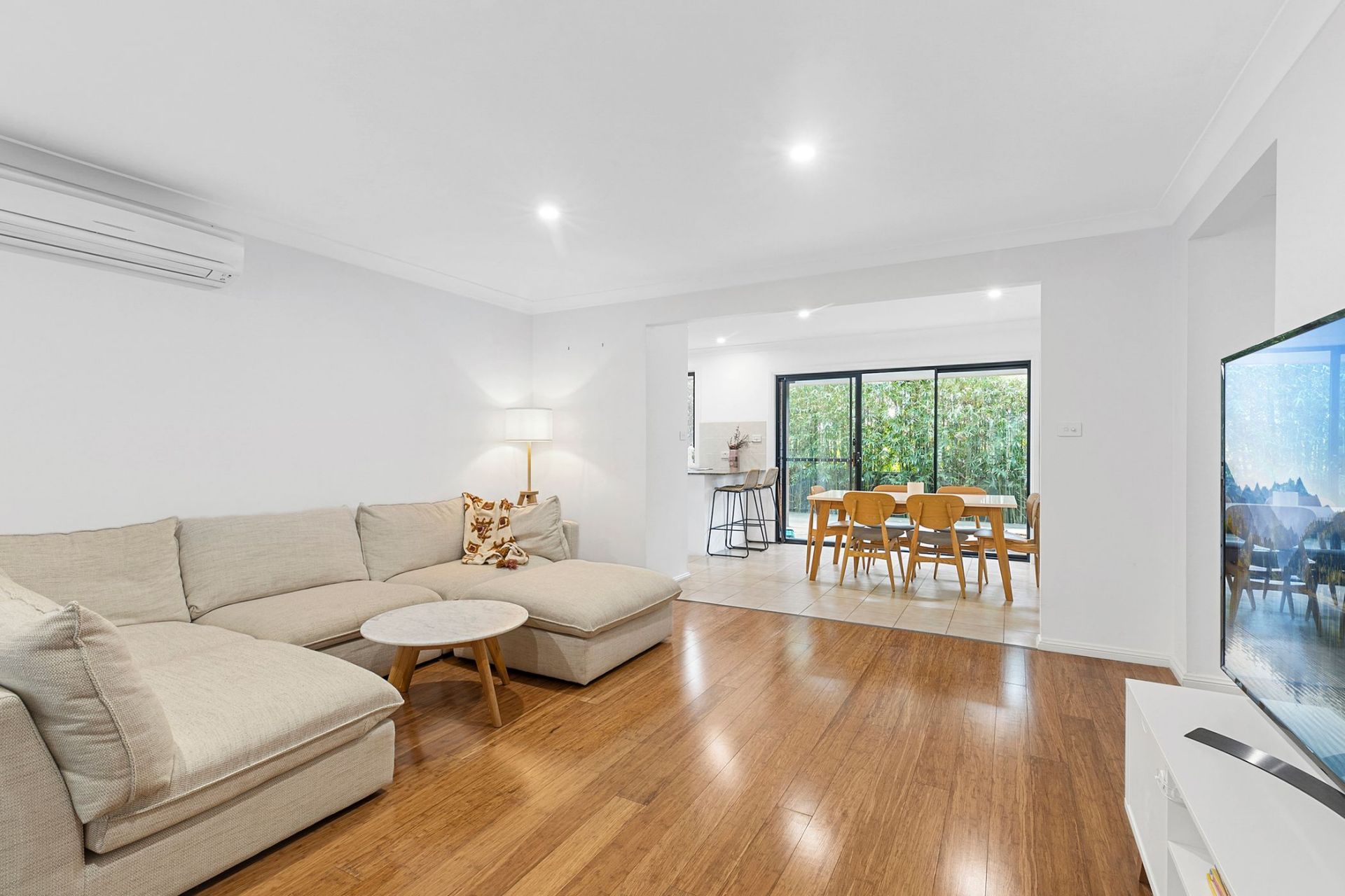 2/113 Gannons Road, Caringbah South - MattBlak Property