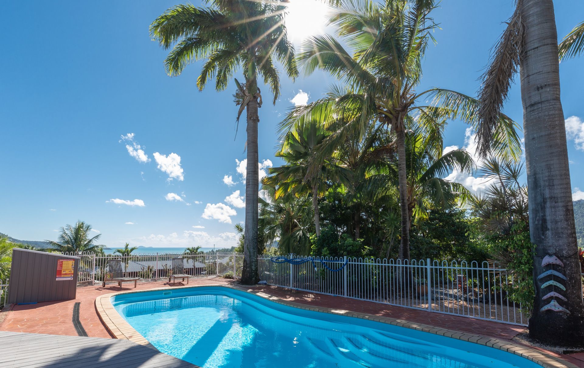 1 Whitehaven Cres, Cannonvale | Taylors Property Specialists