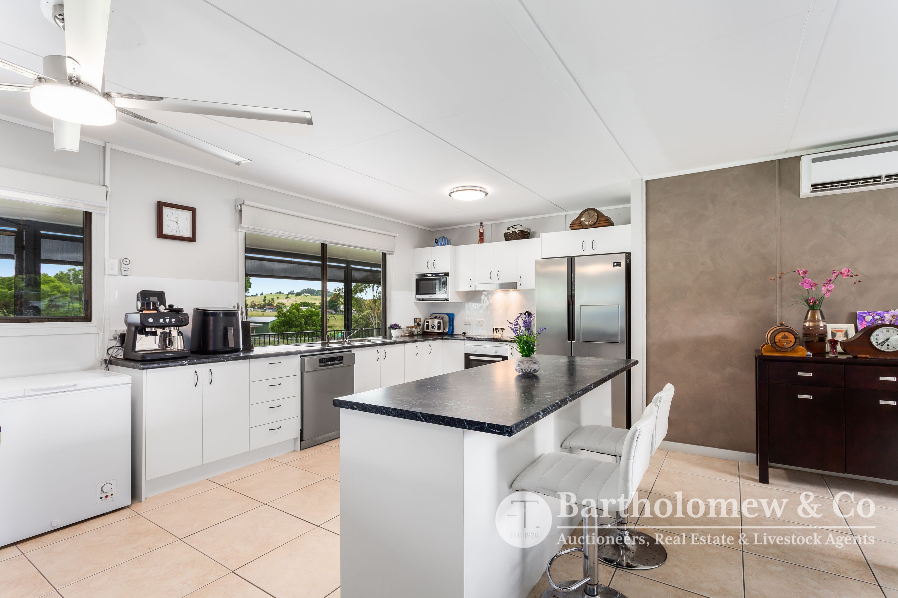 Real Estate For Sale - 266 Frenches Creek Road - Frenches Creek , QLD