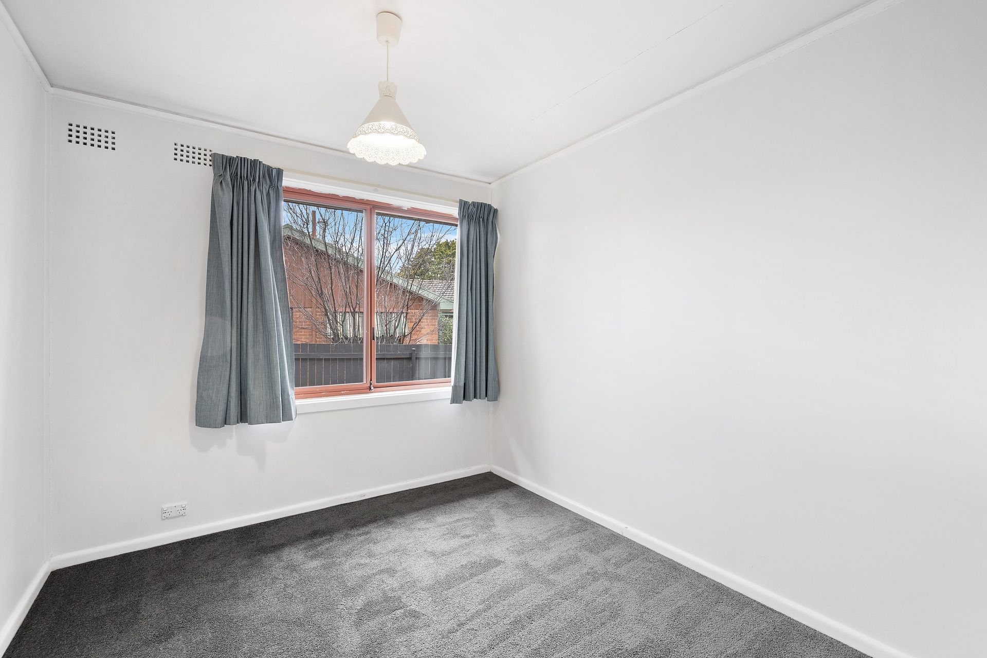 Real Estate For Lease - 8 Cooper Place - Watson , ACT