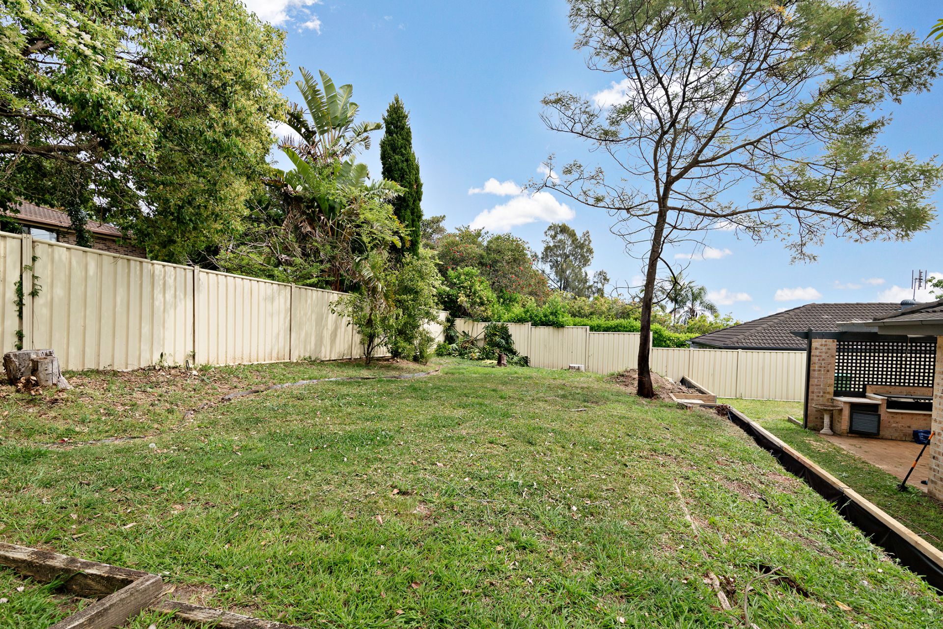 Real Estate For Lease - 25 Conroy Crescent - Kariong , NSW