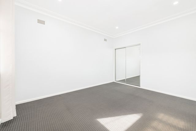 Real Estate For Lease - 22 Springs Road - Spring Farm , NSW