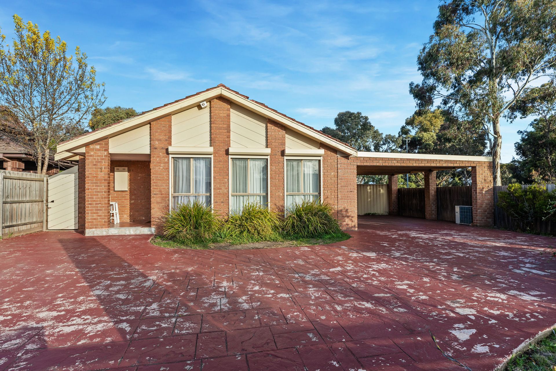 1 Santa Monica Drive, Keilor Lodge | OBrien Real Estate