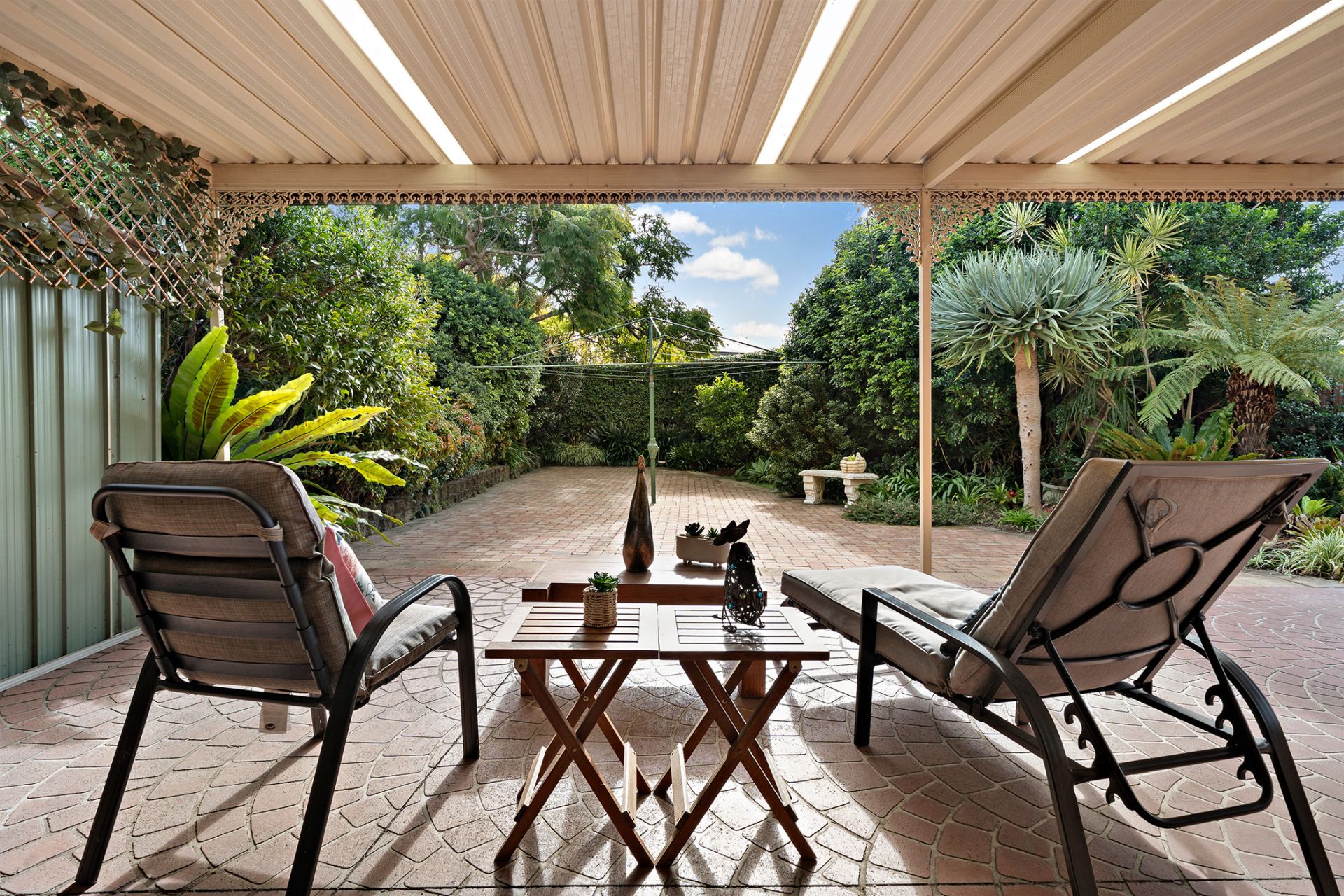 Real Estate For Sale - 1 Jeenga Place - Sylvania , NSW