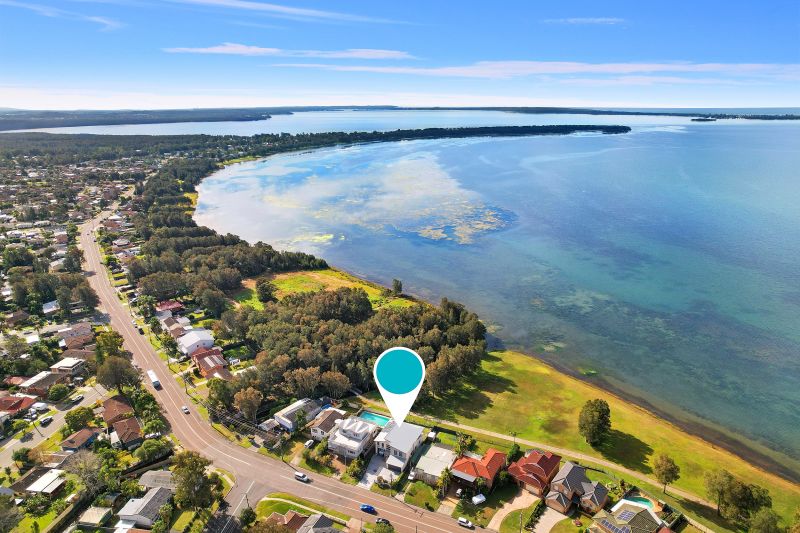 Real Estate For Sale - 309 Lakedge Avenue - Berkeley Vale , NSW