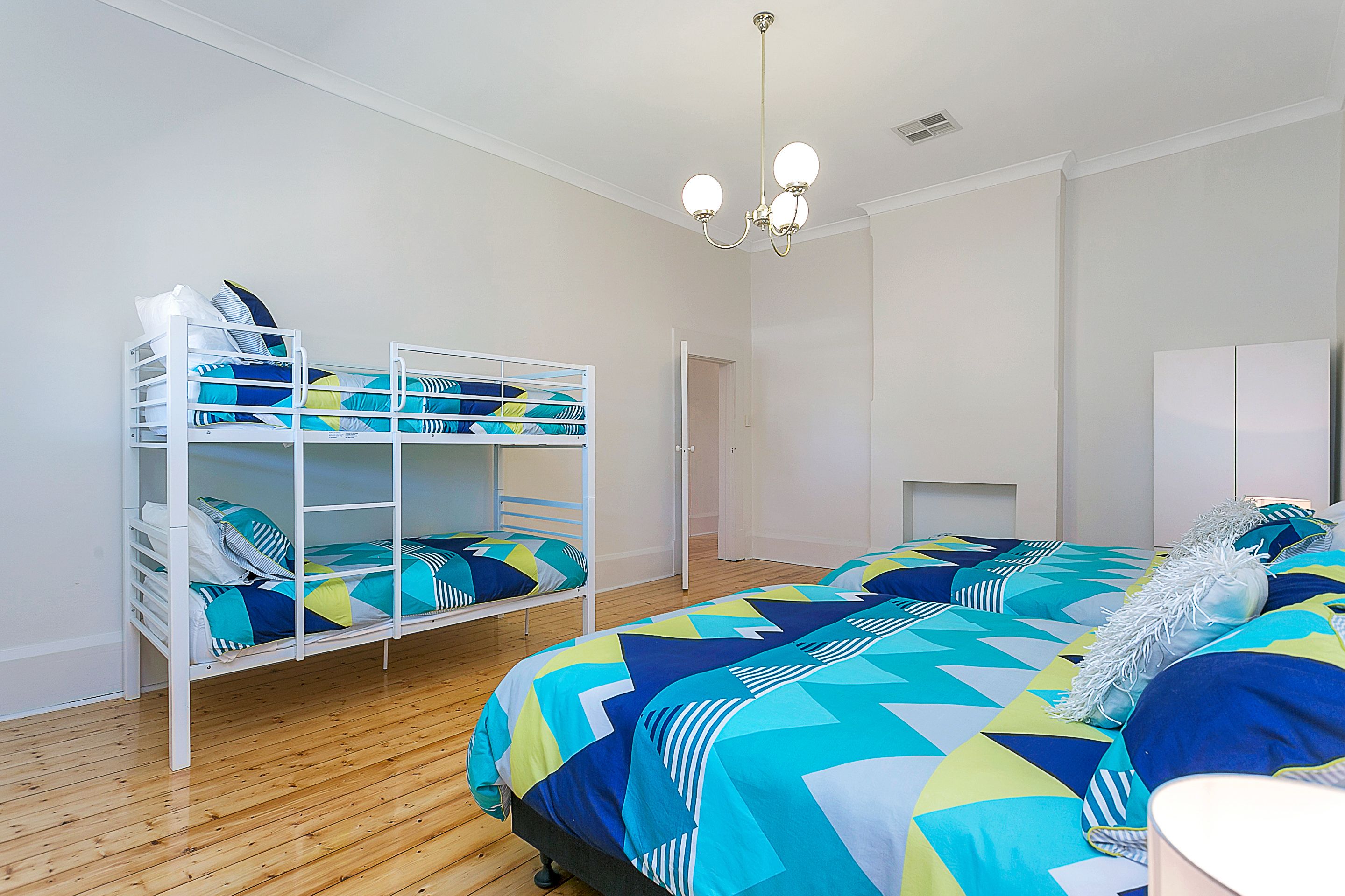 real-estate-for-lease-448-seaview-road-henley-beach-sa