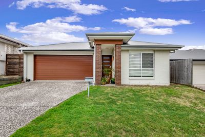 Sarah Heke | Stone Real Estate