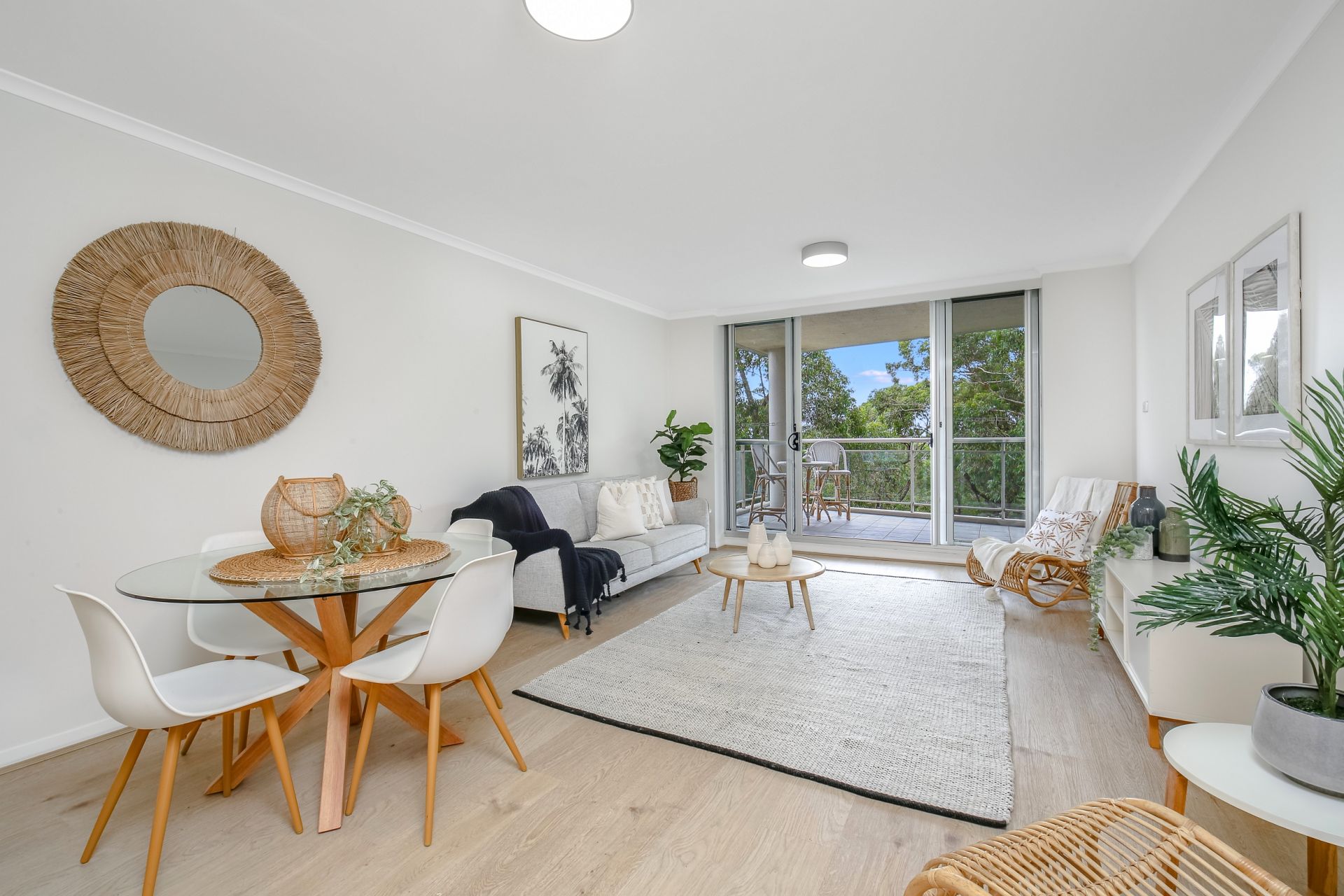 122/80 John Whiteway Drive, GOSFORD | Gittoes