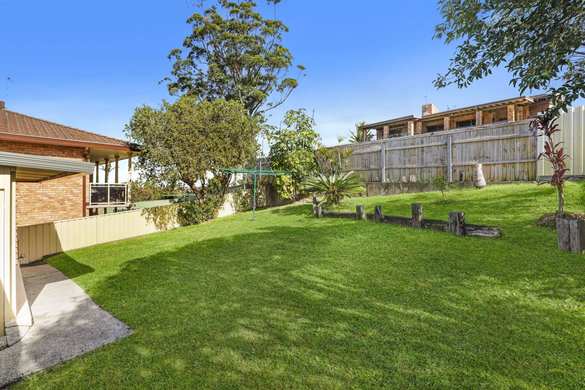 Real Estate For Sale - 8 Oleander Avenue - Figtree , NSW