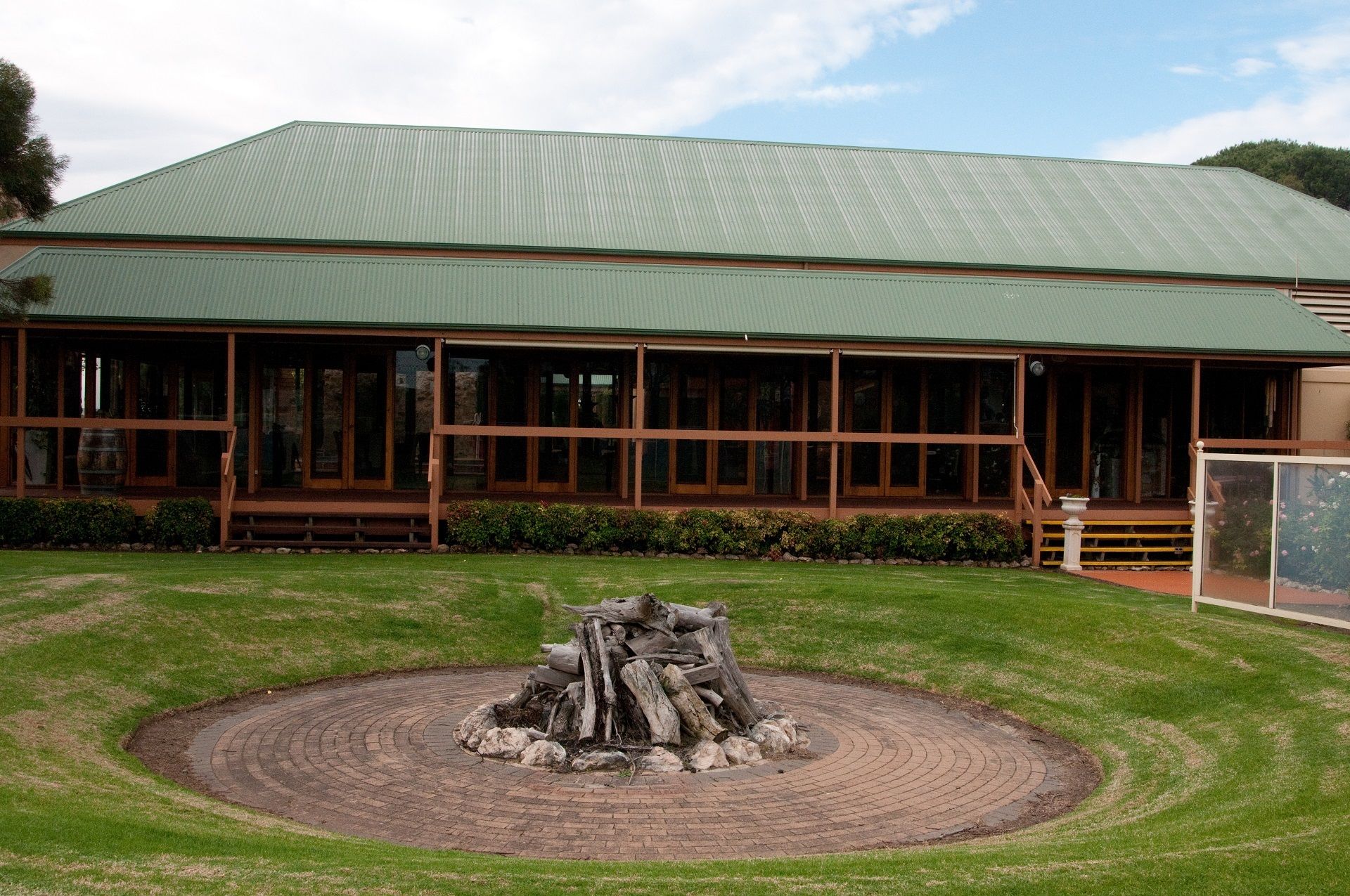 32 Dunreath Road, Strathalbyn | McGees Property Adelaide