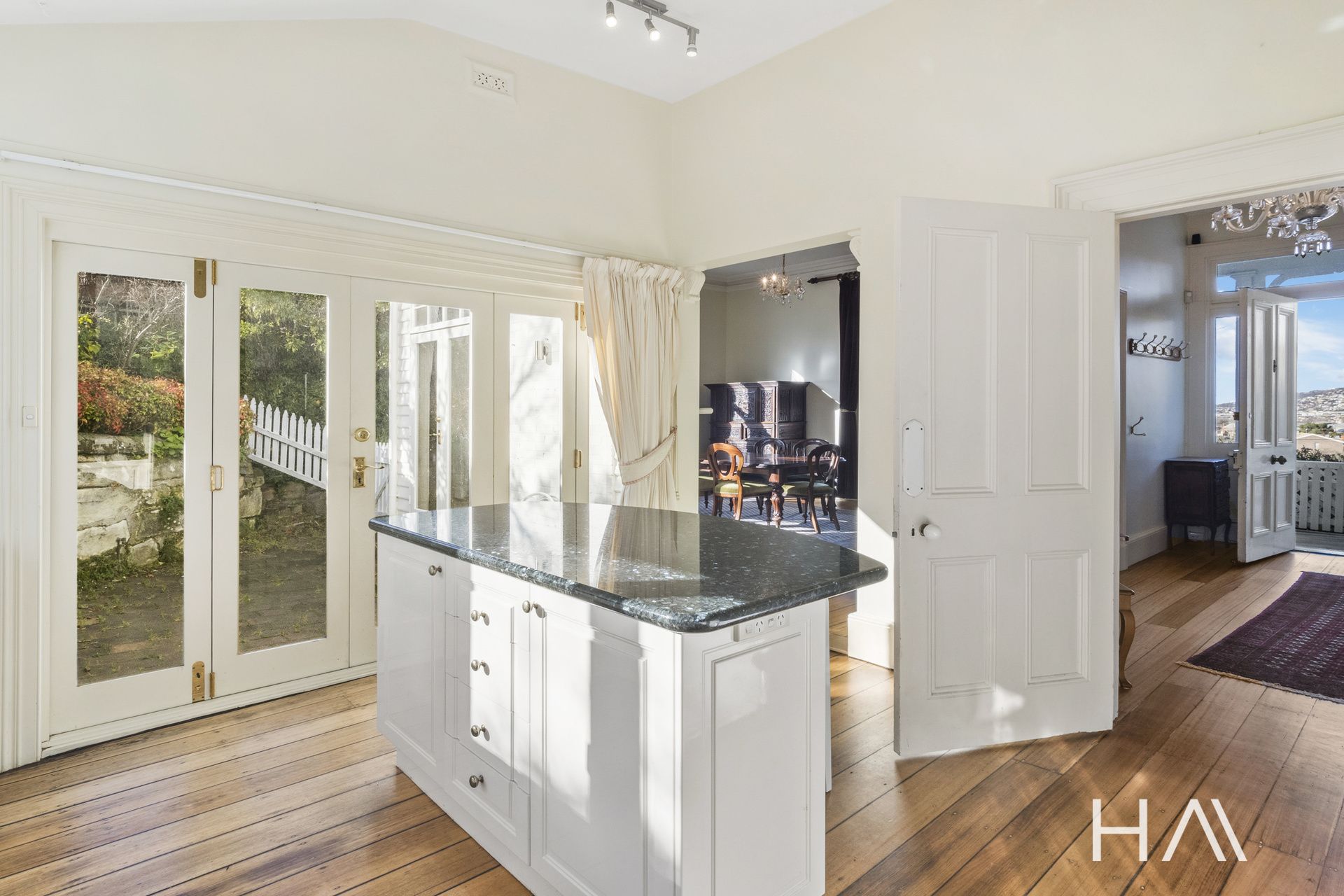 239 Bathurst St, West Hobart | Harrison Agents