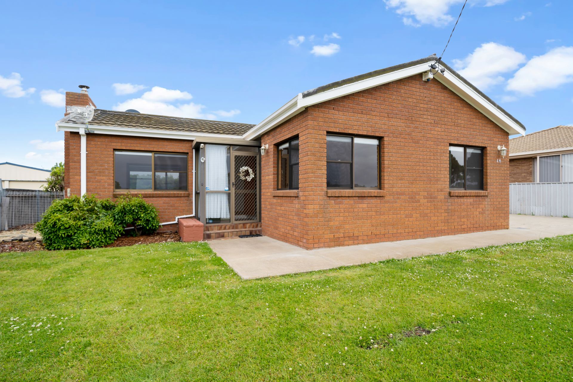 18 Dowsing Avenue, Dowsing Point | 4one4 Property Co.