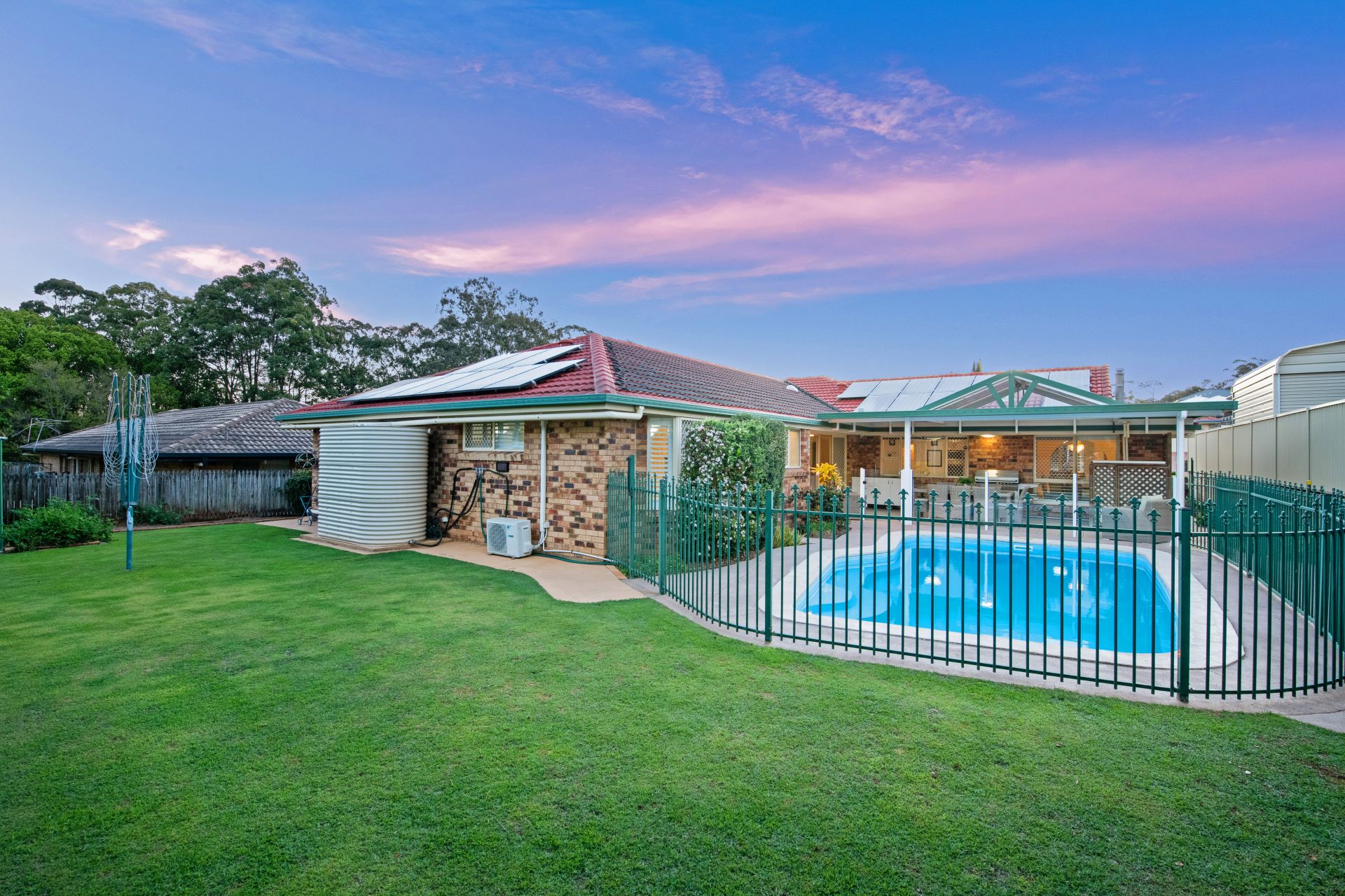 Real Estate For Sale - 26 Chelsea Crescent - Bridgeman Downs , QLD