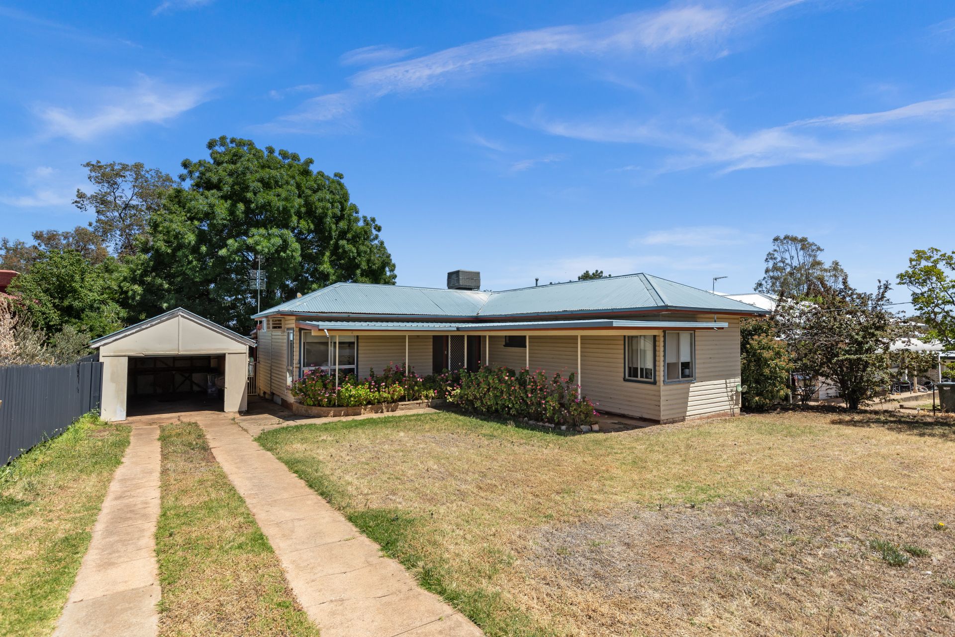 96 Mirrool Street, COOLAMON | Kitson Property