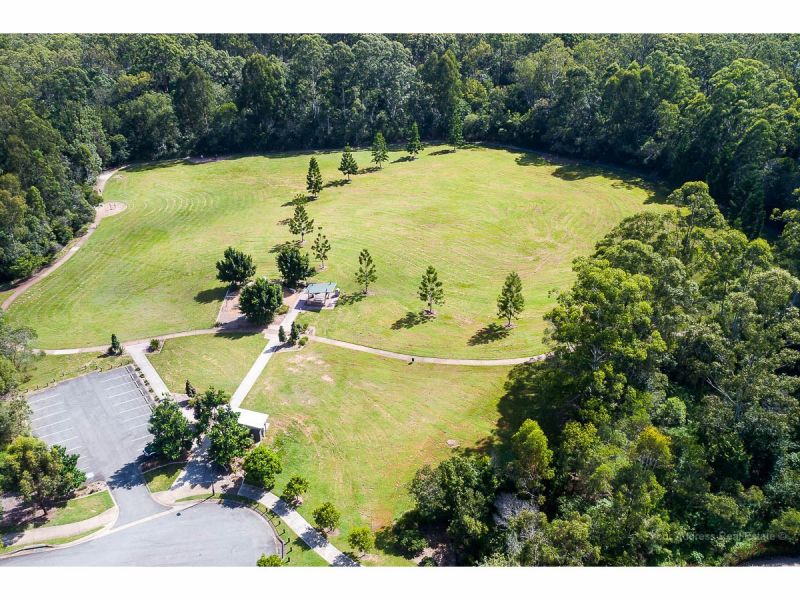 Real Estate For Sale - 11 Seanna Place - Brookwater , QLD