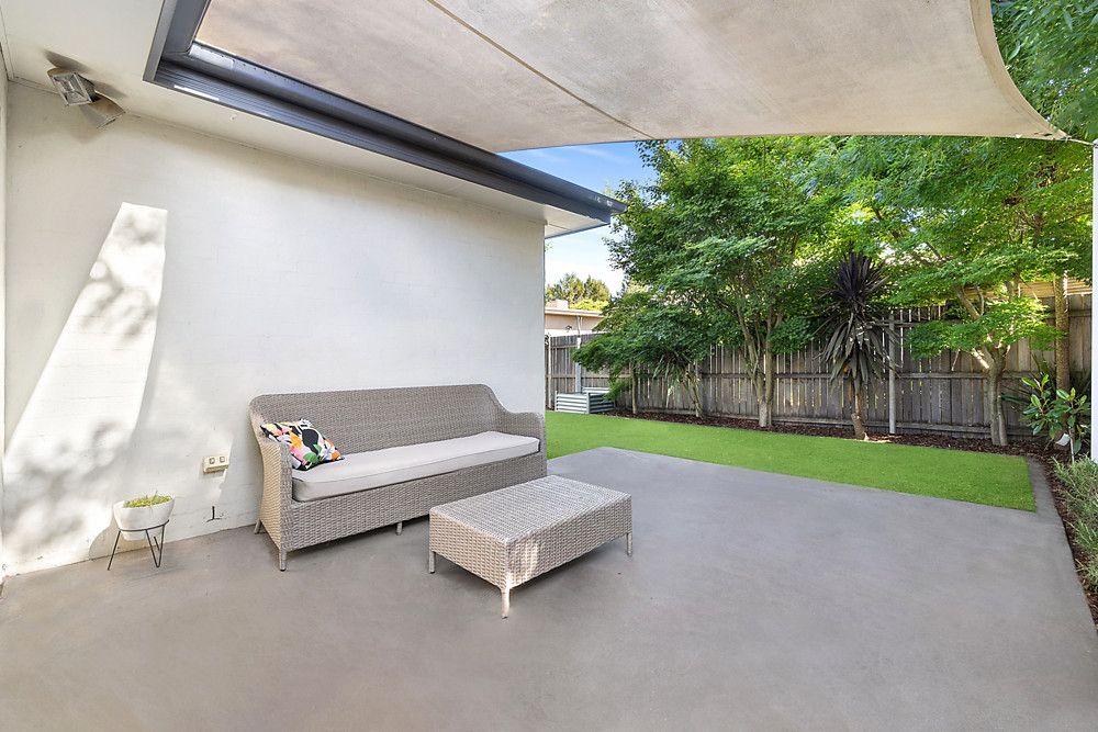 Real Estate For Sale - 10 Allnutt Crescent - Forde , ACT