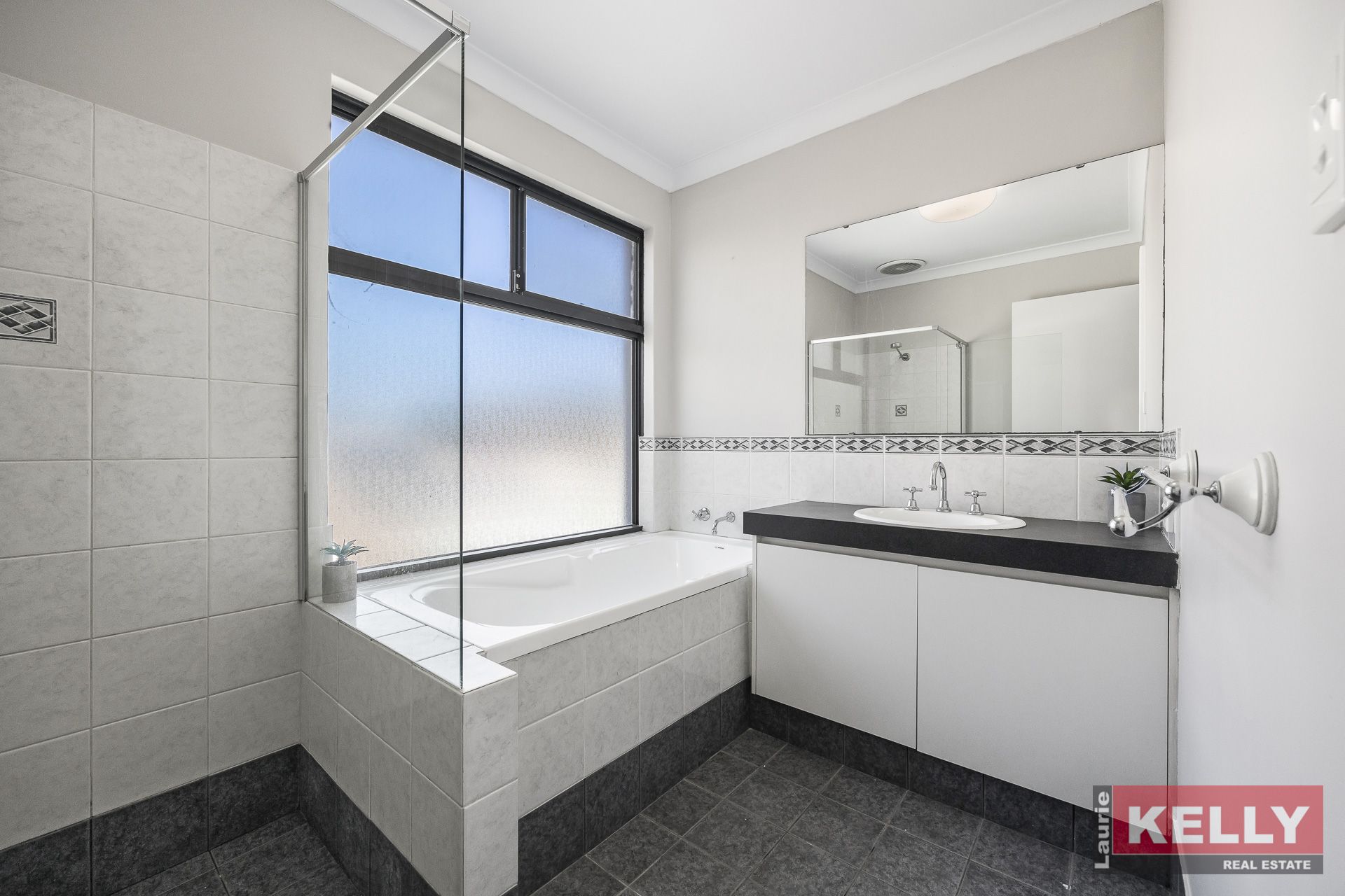44 McGuigan Circle, Redcliffe | Laurie Kelly Real Estate