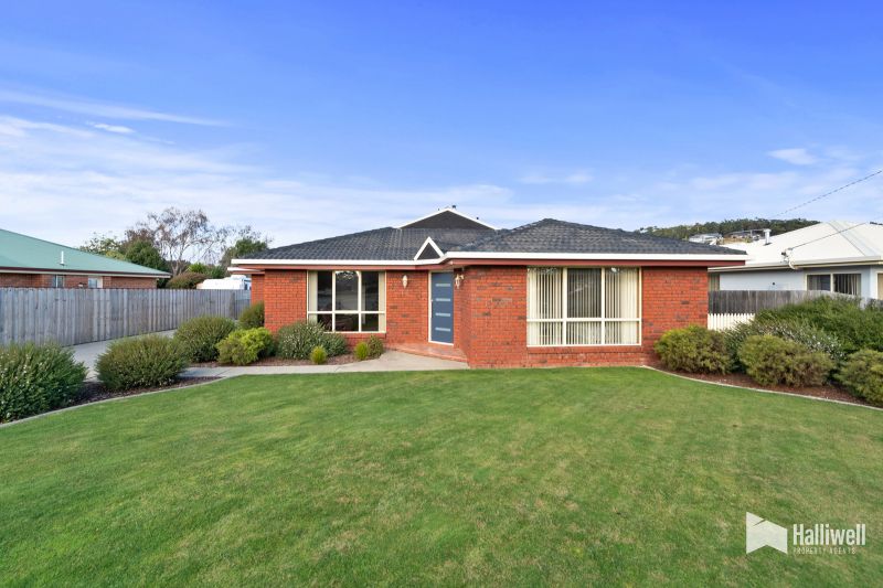 13 Tugrah Road, Stony Rise | Halliwell Property Agents
